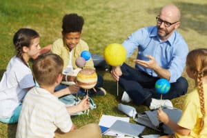Easy Ideas to Transform the Classroom into a Creative Environment ...